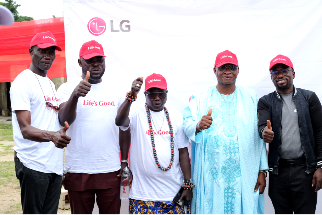 LG Electronics Donates Solar-Powered Borehole, Street Lights to Oriba ...